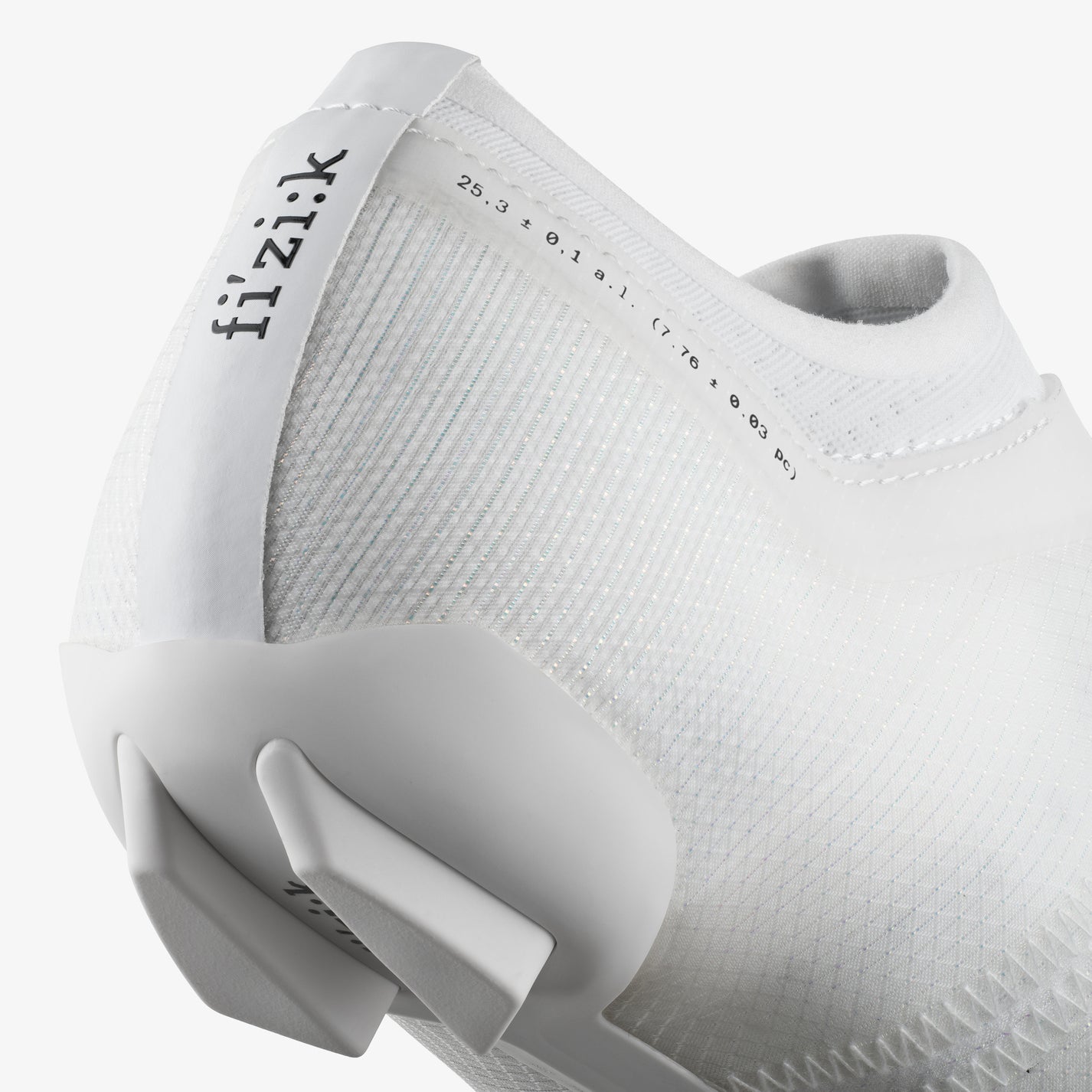 Fizik - Vega Carbon white- Innovative road cycling shoes
